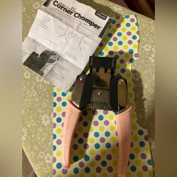 crop-a-dile Corner Chomper | Art | Cropadile Corner Chomper Tool With ...